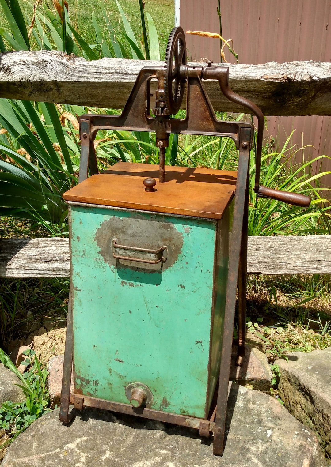 Antique Metal Butter Churn With Hand Crank 3 Gallons Old Green Paint ...