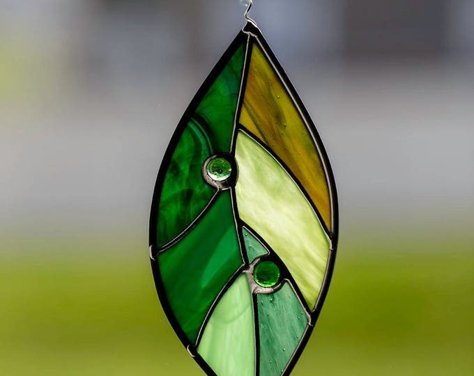 Stained Glass Green Leaf Suncatcher, Stain Glass Leaf, Leaves, Fall ...