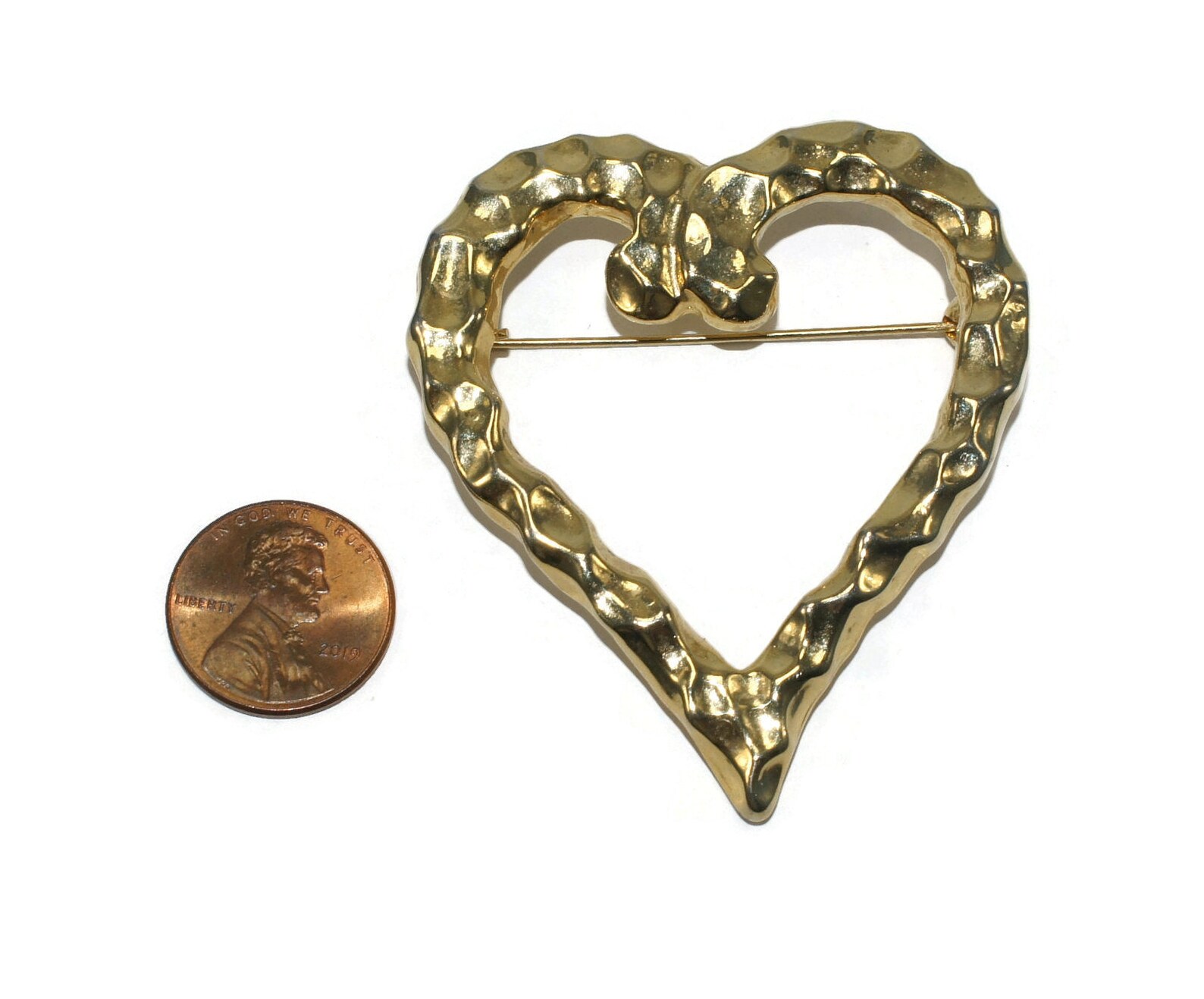 Vintage Hammered Gold Tone Heart Brooch. Love Brooch Pin - Etsy
