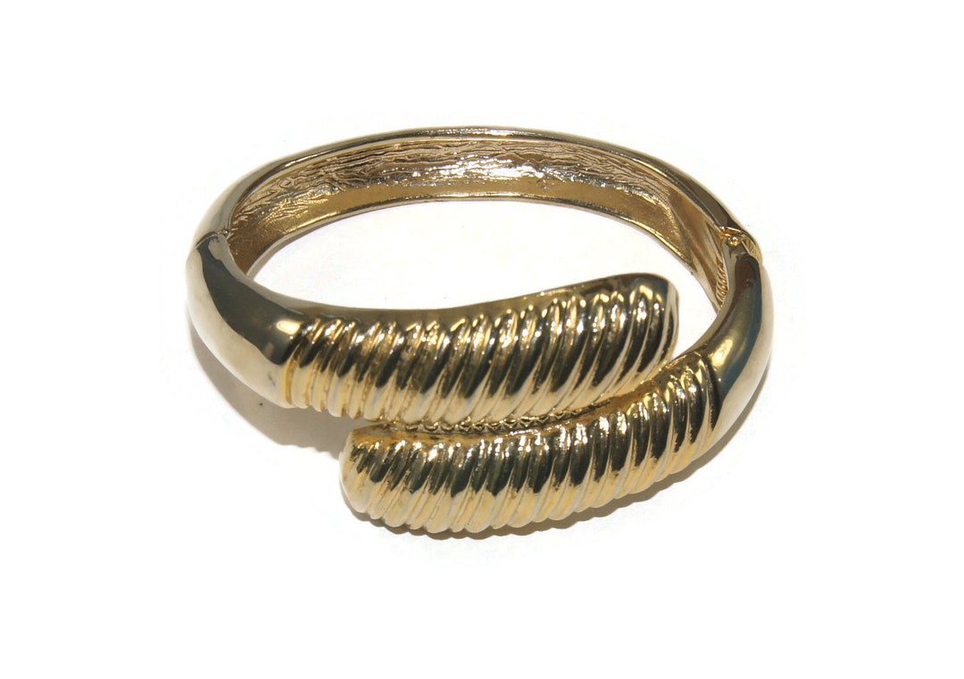 Vintage Gold Tone 7 Inch Spring Hinge Bypass Cuff Bracelet. - Etsy