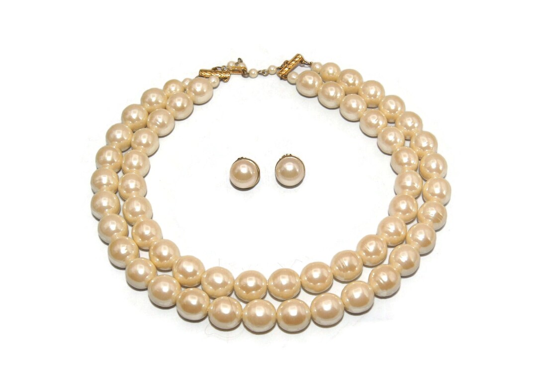 Vintage Nina Ricci Avon Gold Tone and Faux Pearl Beaded Necklace and ...