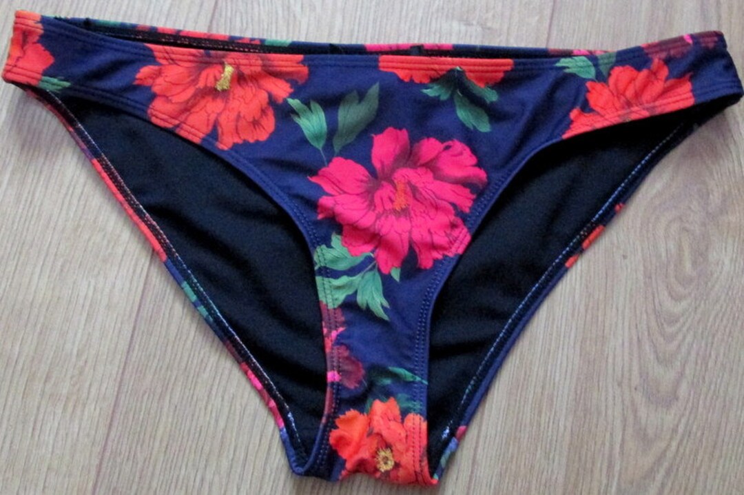 Red Roses Summer Holiday Bikini Swimwear Bottom UK Size 12 - Etsy