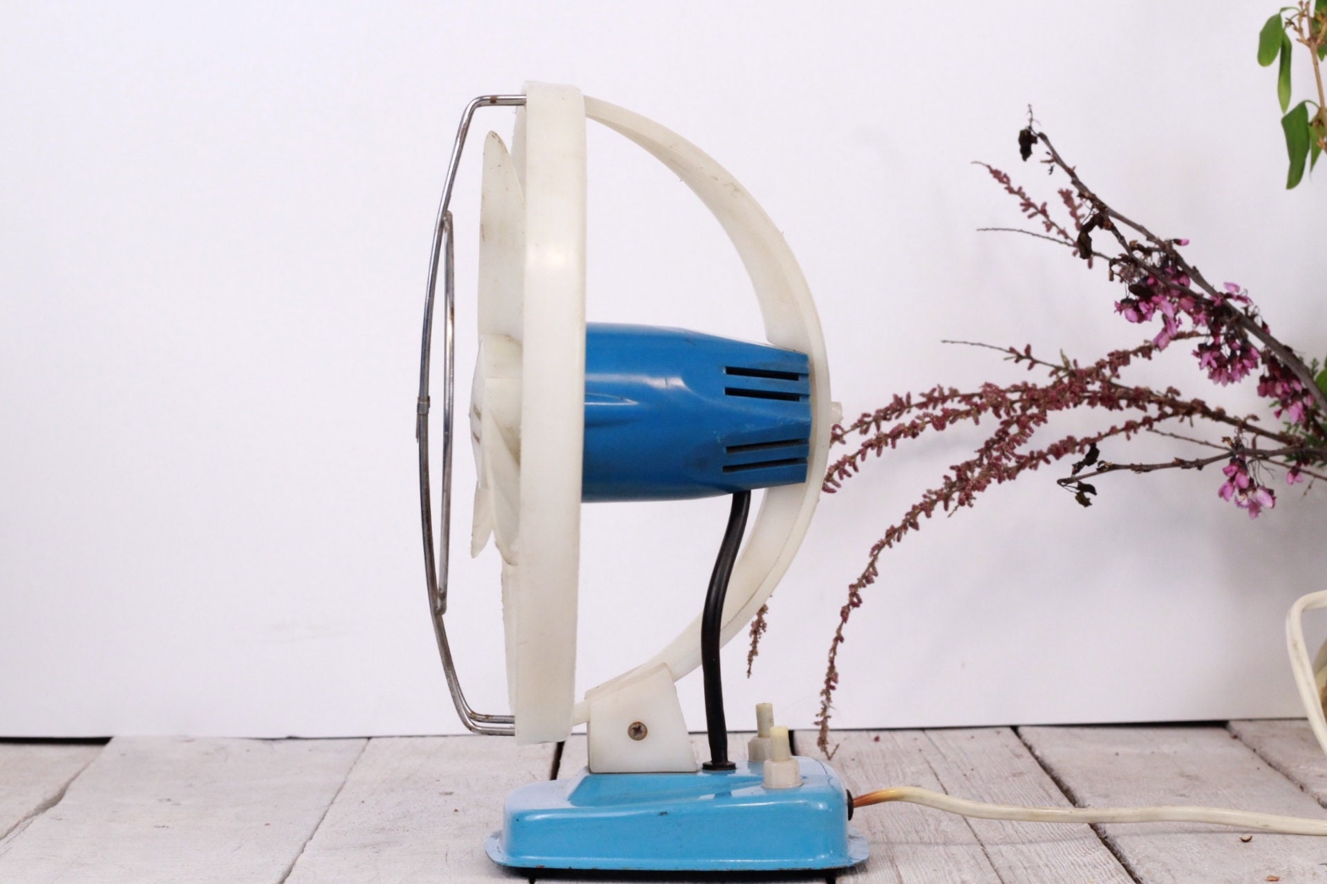 Vintage Electric Desk/Wall Fan Mid Century Modern Fan Tip VM 3 | Etsy
