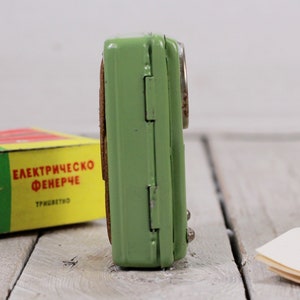 Military Torch in Original Box Military Flashlight 2 Colors Flashlight ...