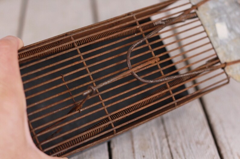 Primitive Rustic Metal Wire Mouse Trap | Etsy