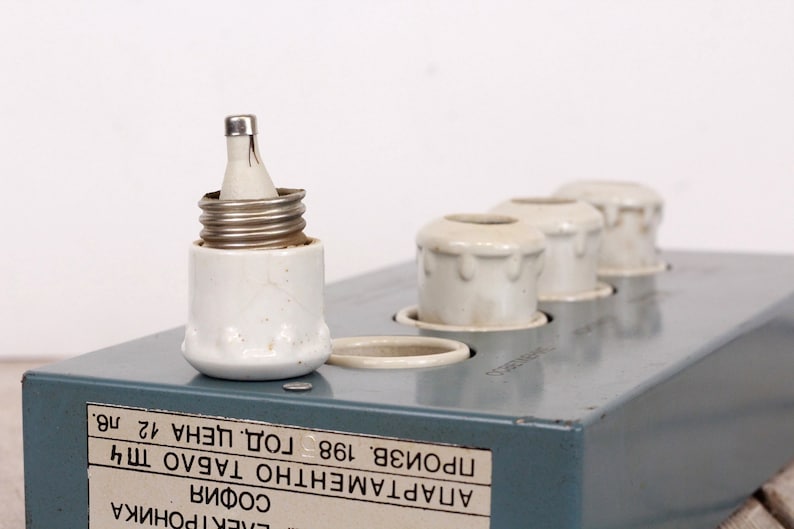 Vintage Set of Ceramic Fuses in Box Old Electric Fuse 30A Fuse - Etsy