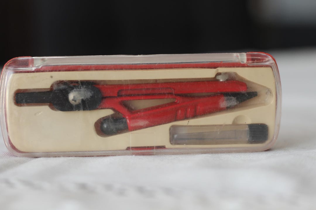 Vintage Drawing Compass: 80s Student Drafting Tool in Case - Etsy