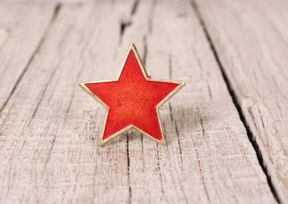 Vintage Soviet star pin from military hat Made in USS… - Gem