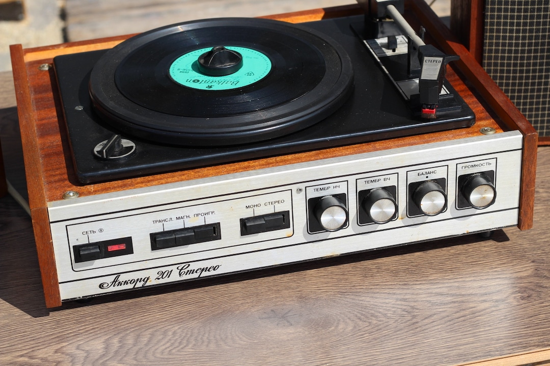 Old Record Player, Accord 201, Soviet Stereo Record Player, Gramophone ...