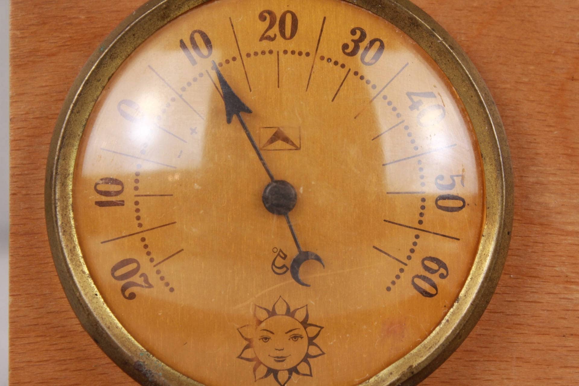 Vintage Celsius Scale Spring Thermometer with Wooden Body | Etsy