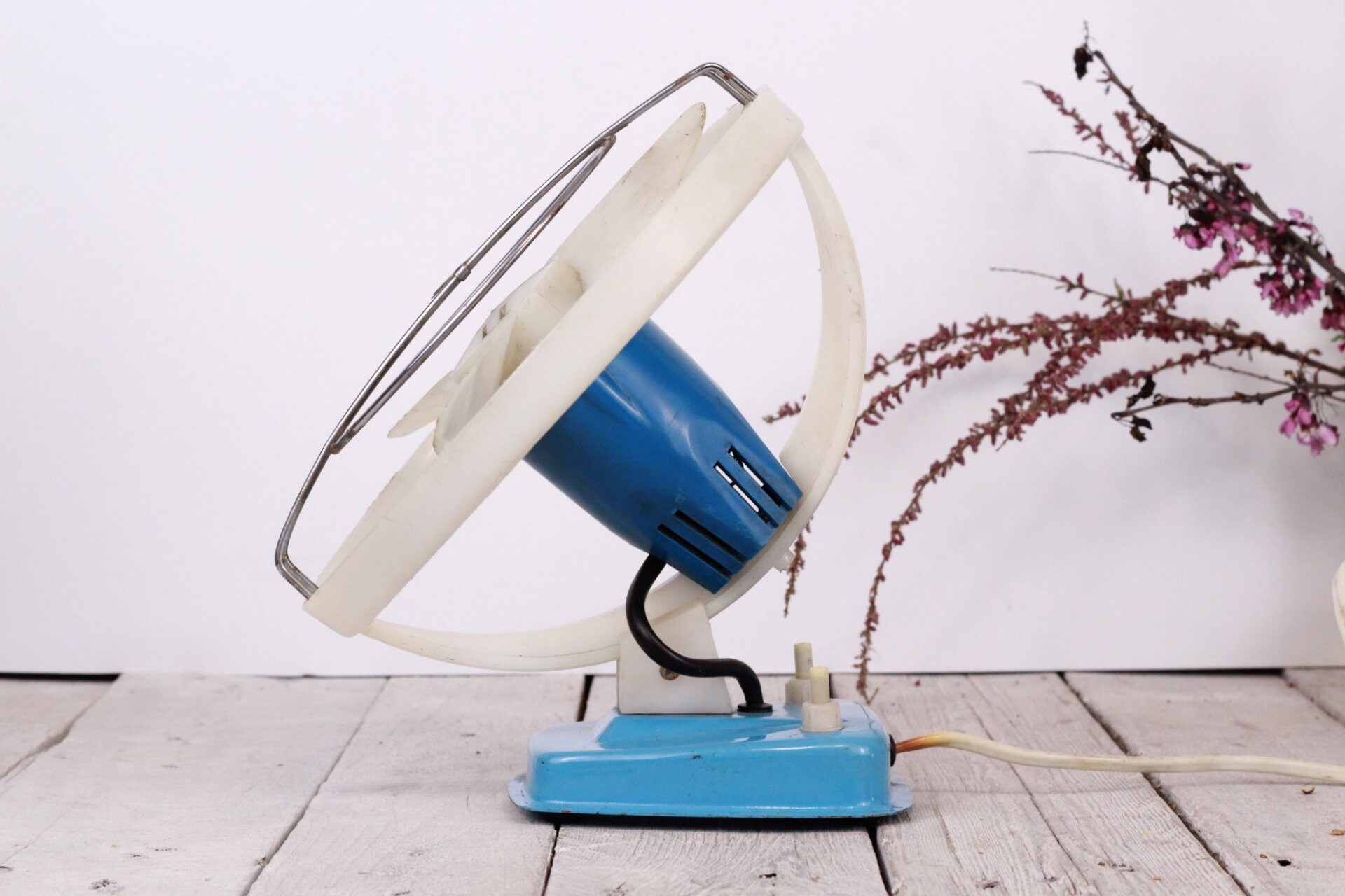 Vintage Electric Desk/Wall Fan Mid Century Modern Fan Tip VM 3 | Etsy