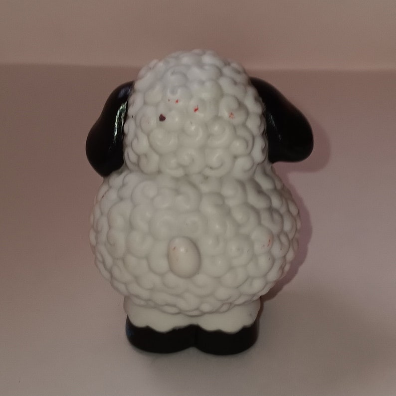 Mattel Fisher Price Little People Sheep Figurine Toy (c) 2001 Lamb Farm ...