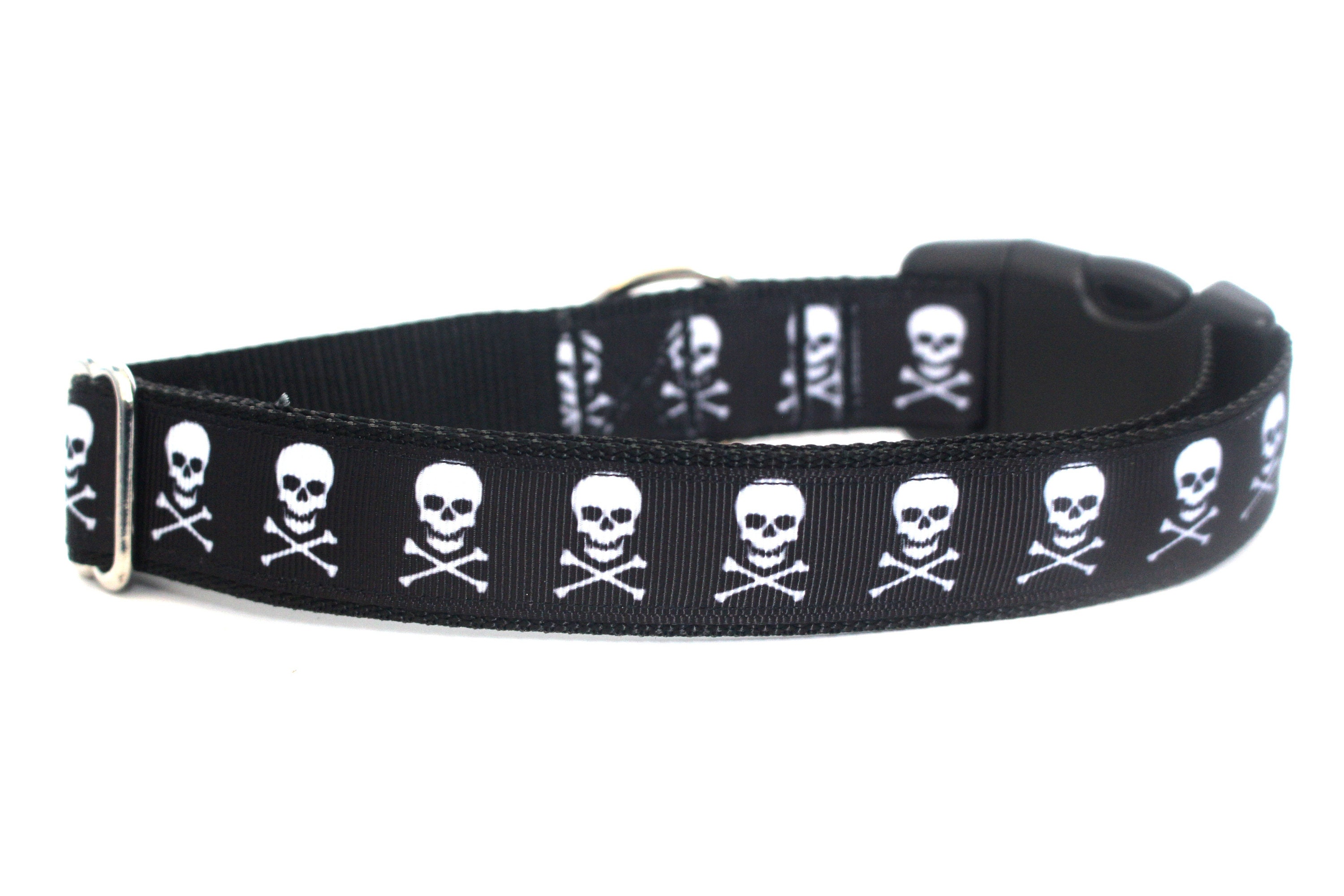 Skulls and Crossbones Dog Collar Black Spooky Halloween Danger | Etsy
