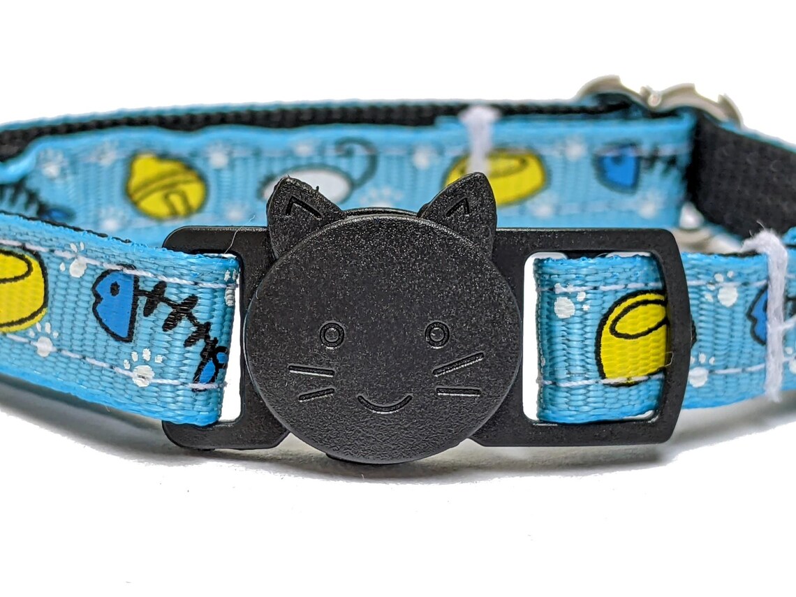 Blue Cat Collar With Mice, Bells, Fish and Pawprints - Cute Breakaway ...