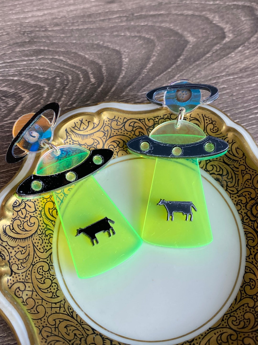 UFO Alien Abduction Dangle Earrings - Etsy