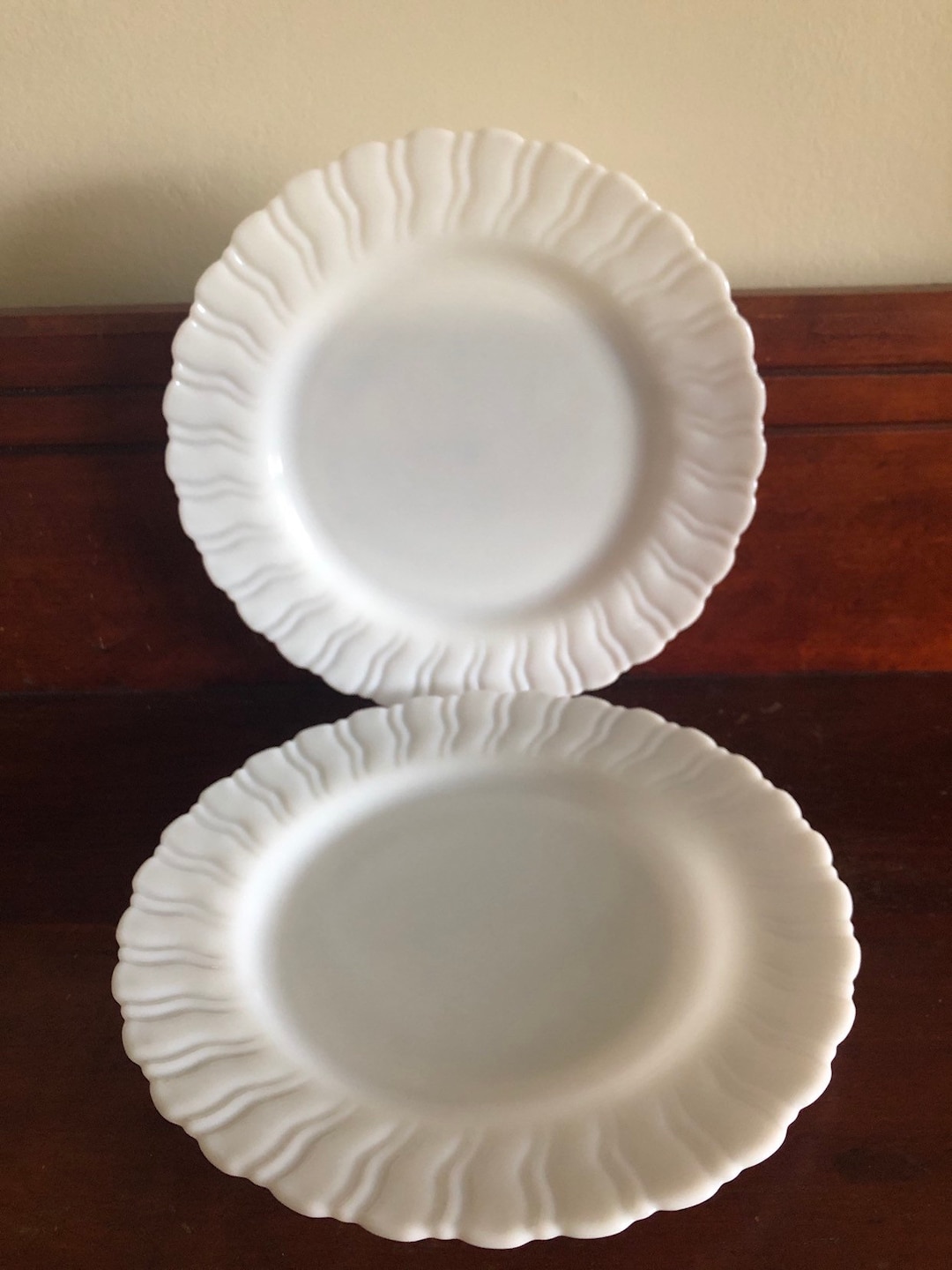 White Scalloped Edge Plate - Etsy