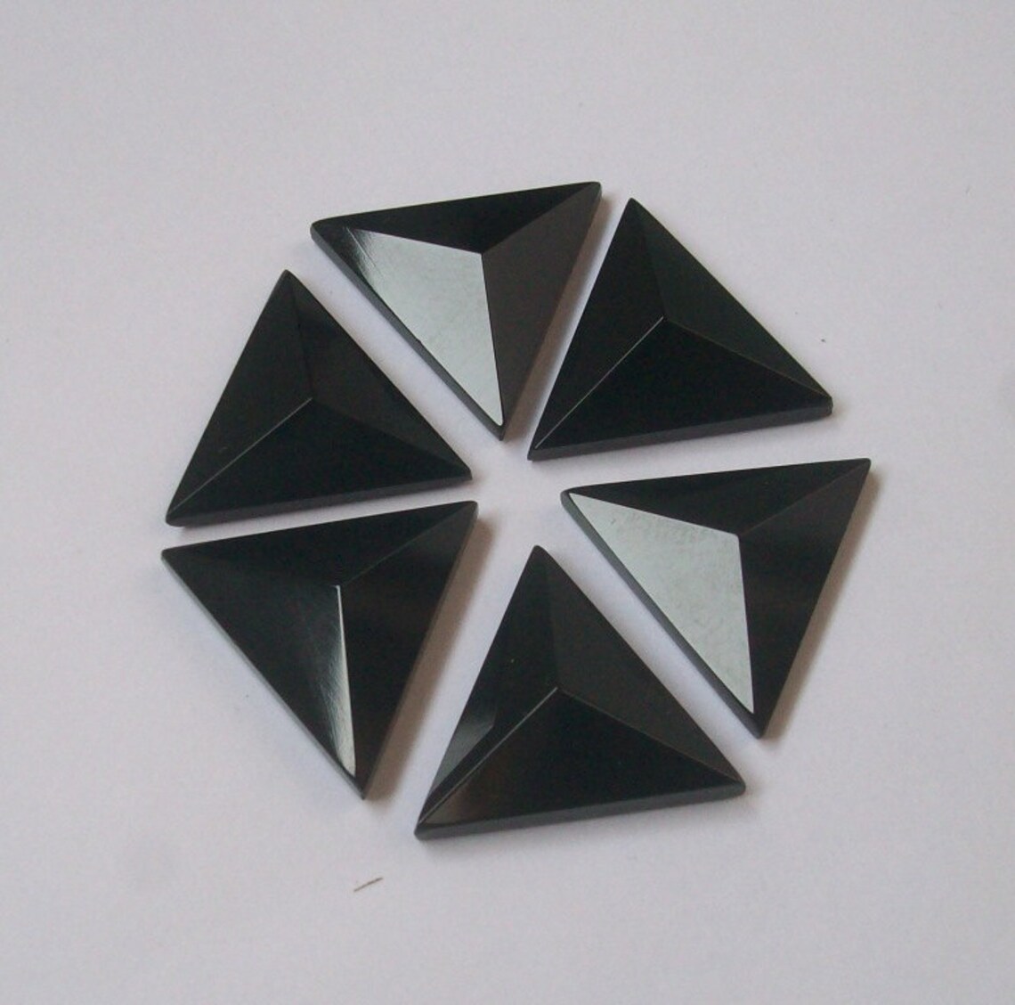 16mm Black Onyx Pyramid Triangular Cabochon Gemstone BLACK | Etsy