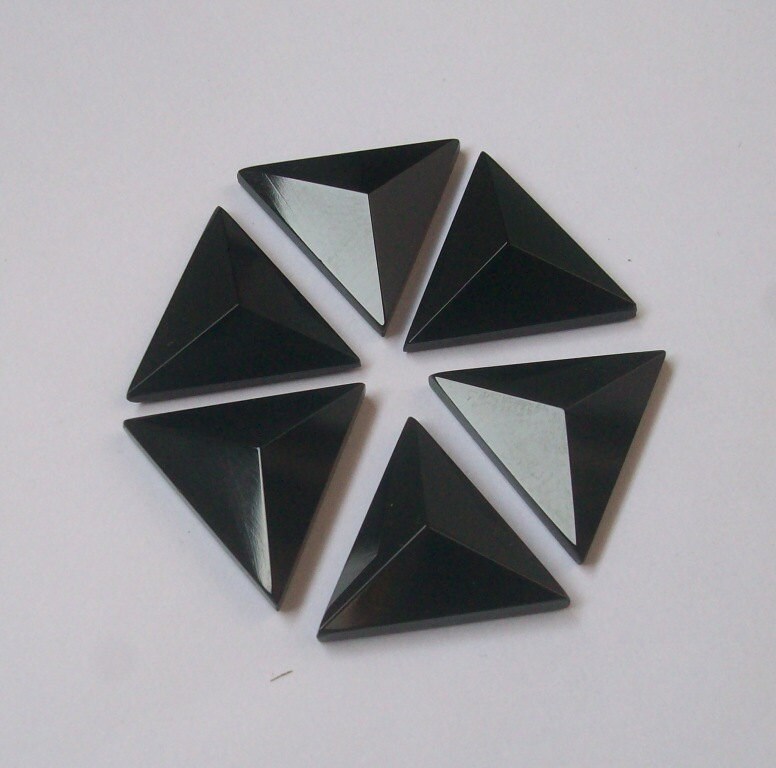 16mm Black Onyx Pyramid Triangular Cabochon Gemstone BLACK | Etsy