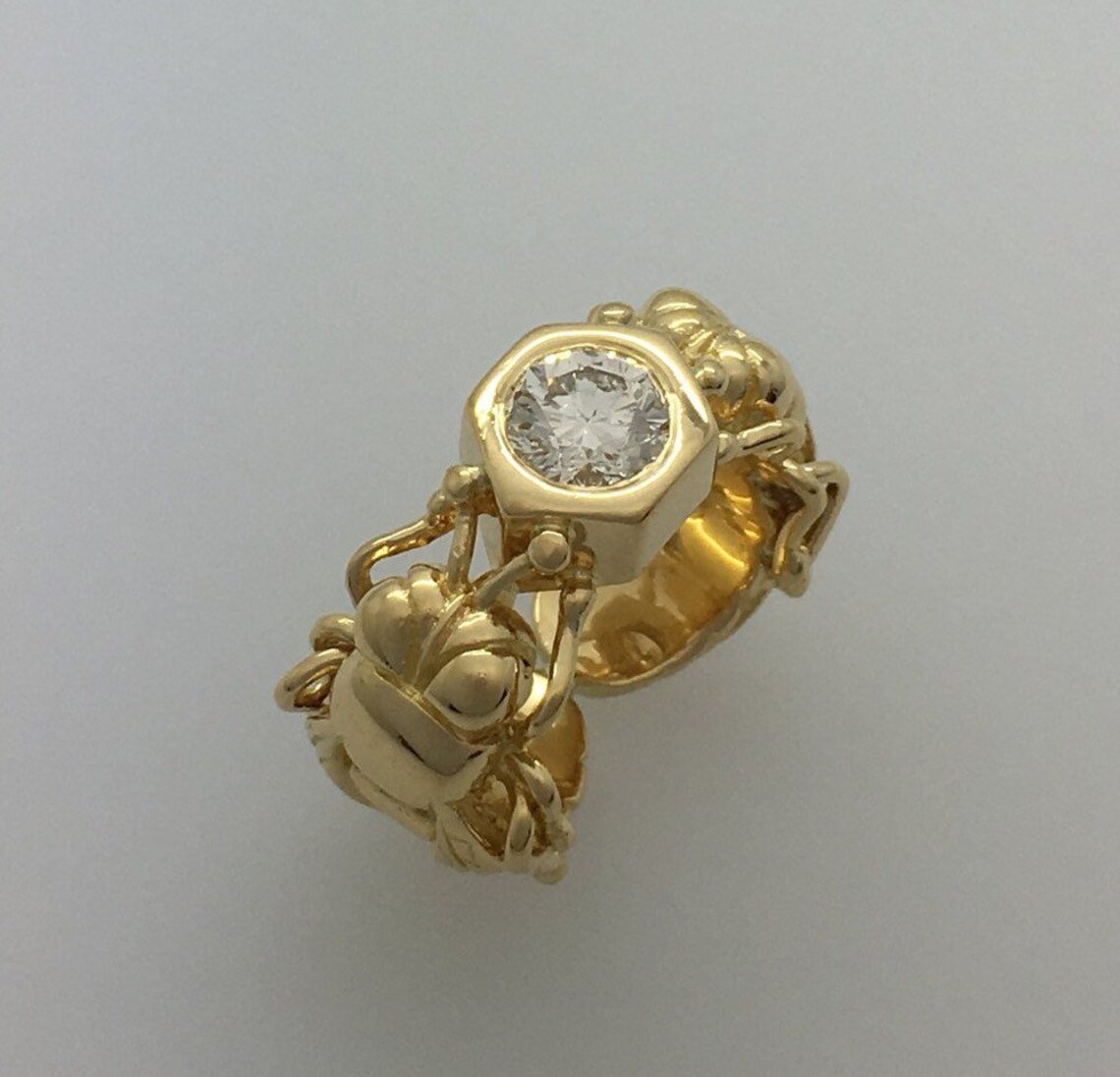 Diamond Set Bee Ring 18ct. Yellow Gold Exceptional Handmade - Etsy
