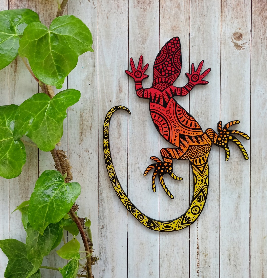 Gecko Wall Art, Gecko Climbing Wall Hanging, Animal Zentangle Pattern ...