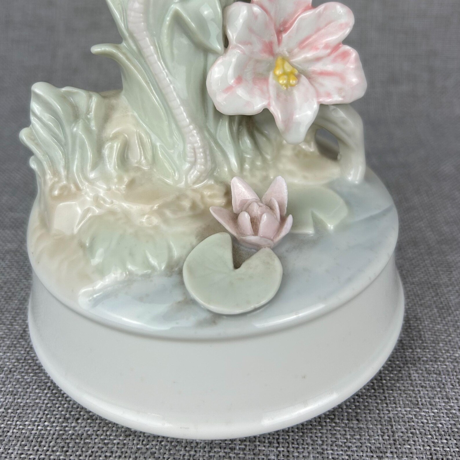 Vintage 80’s Art Deco Porcelain Music Box - Flamingo - Etsy