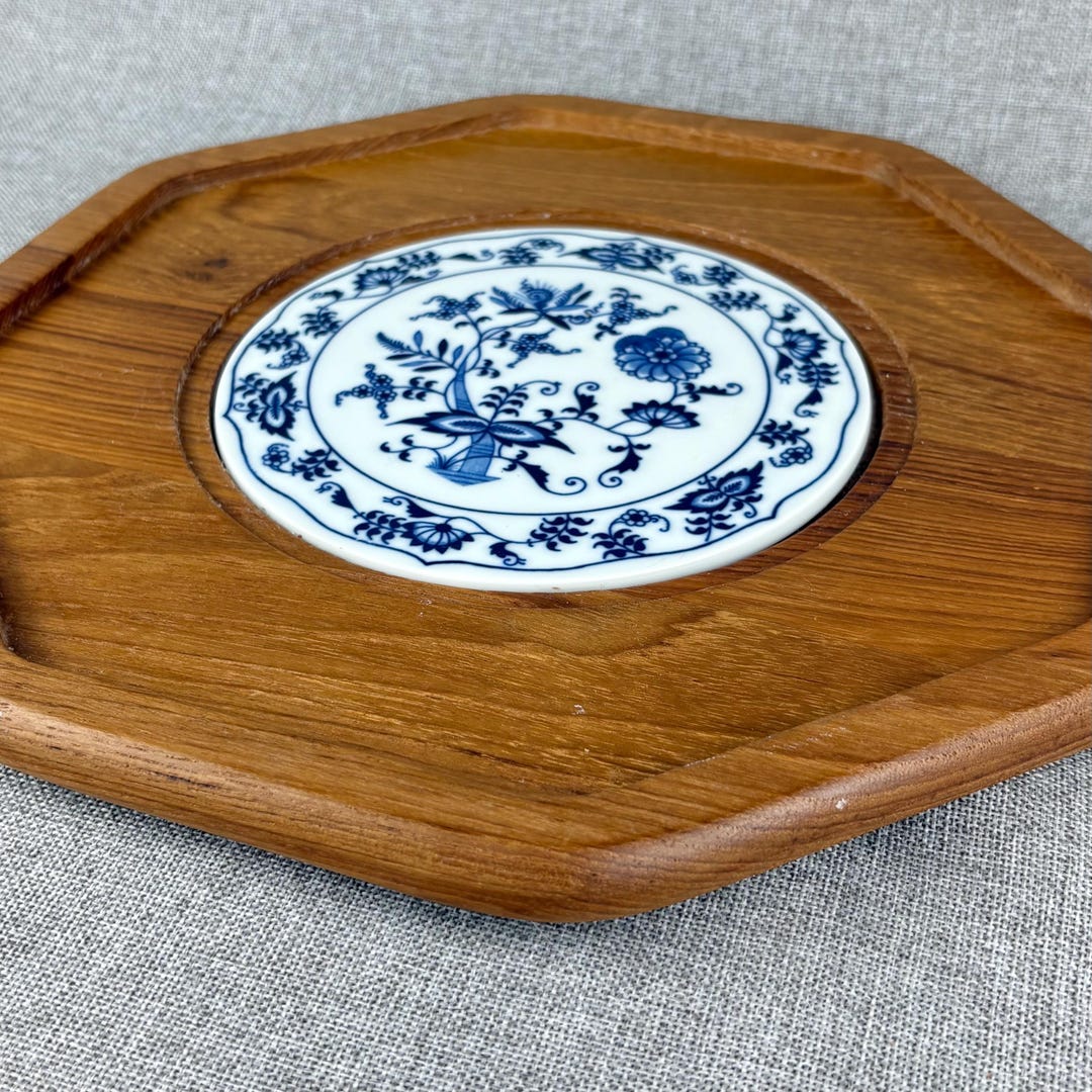 Vintage Octagonal Blue Onion Ceramic and Teak Wood Cheese Tray - Etsy