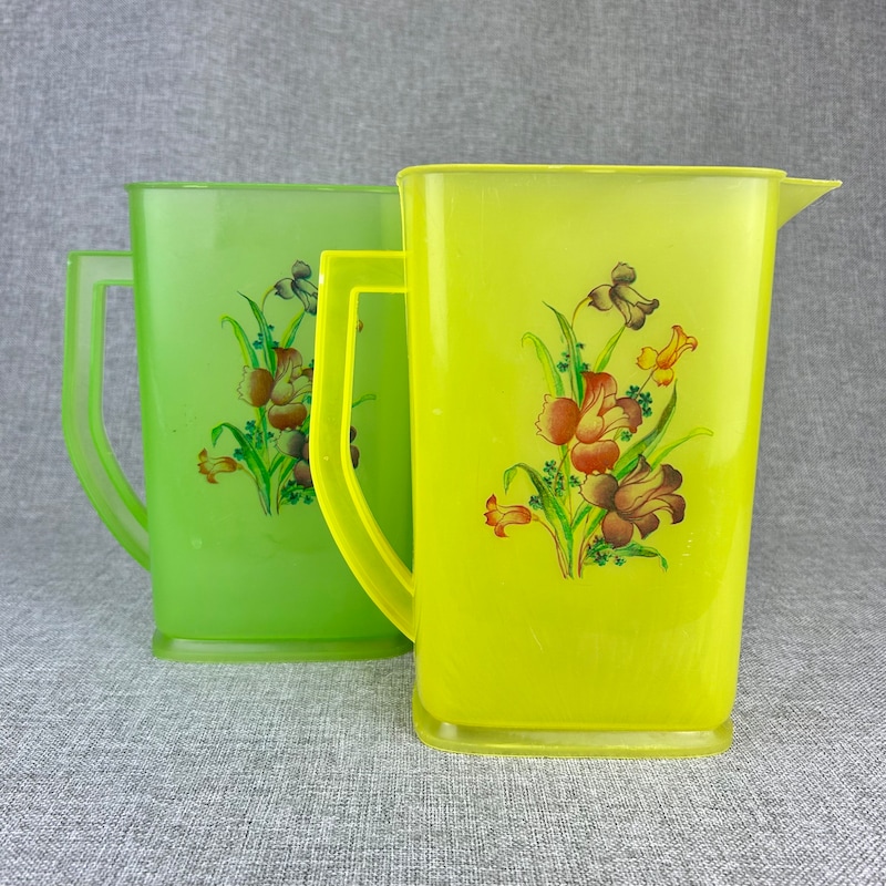 Tupperware Pitcher - Etsy