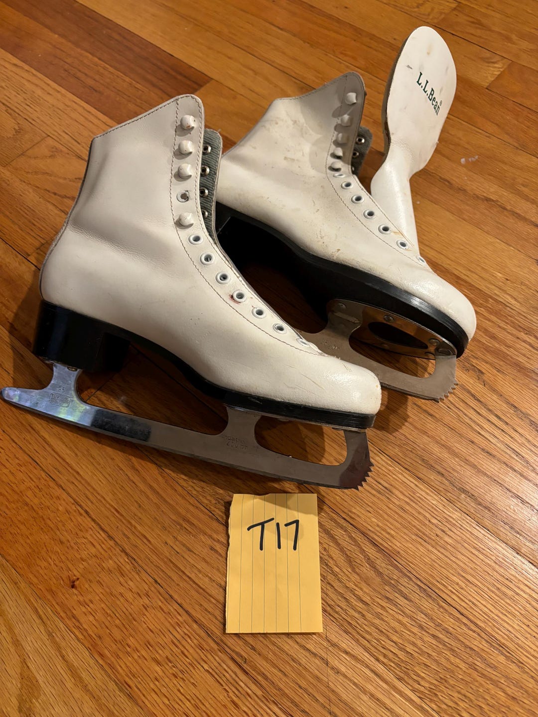 Vintage LL Bean Ladies Ice Skates T17 - Etsy