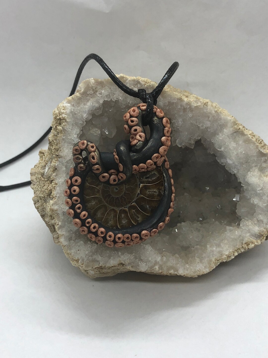 Polymer clay ammonite fossil pendant - Etsy France