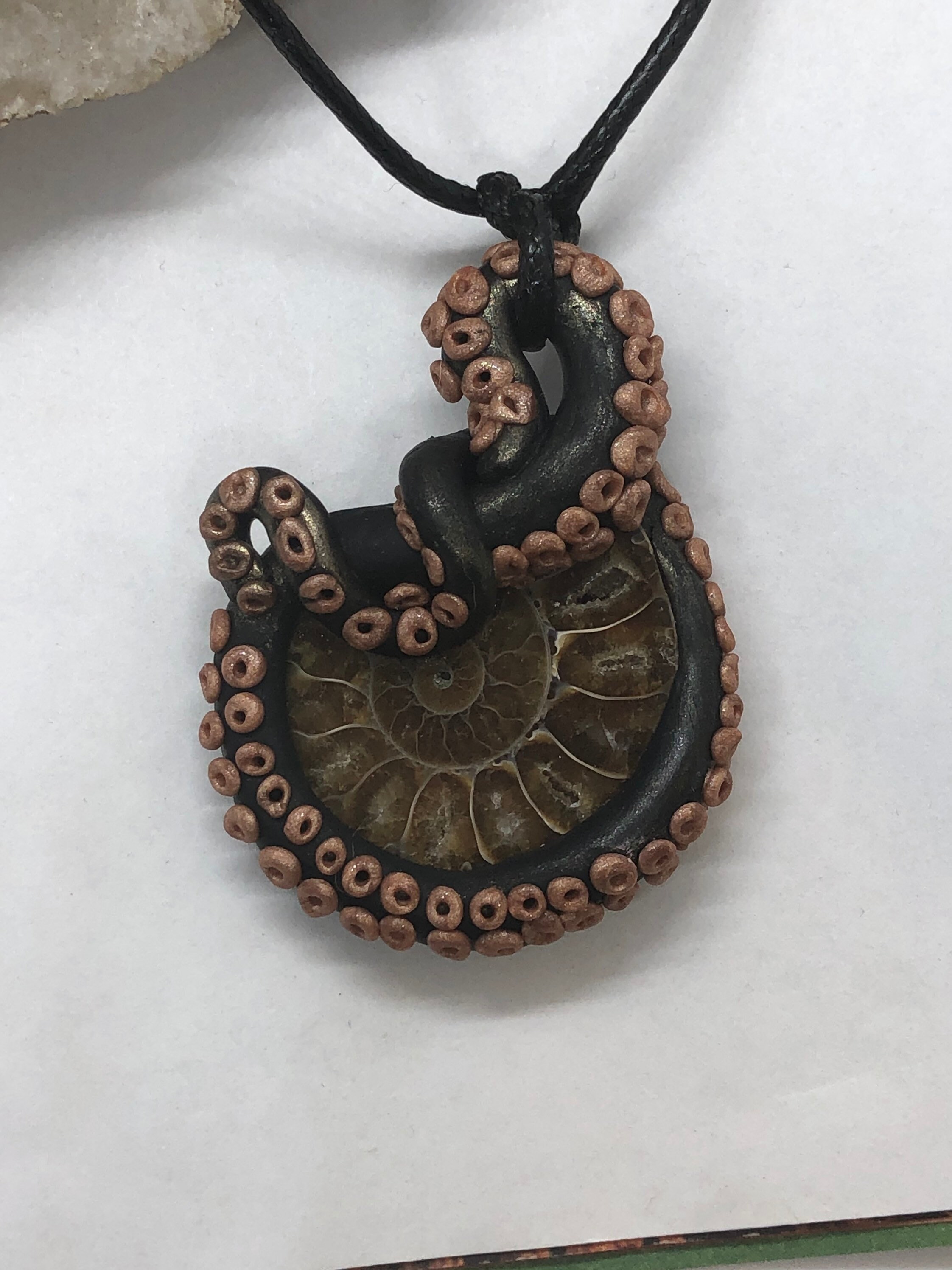 Polymer clay ammonite fossil pendant - Etsy France