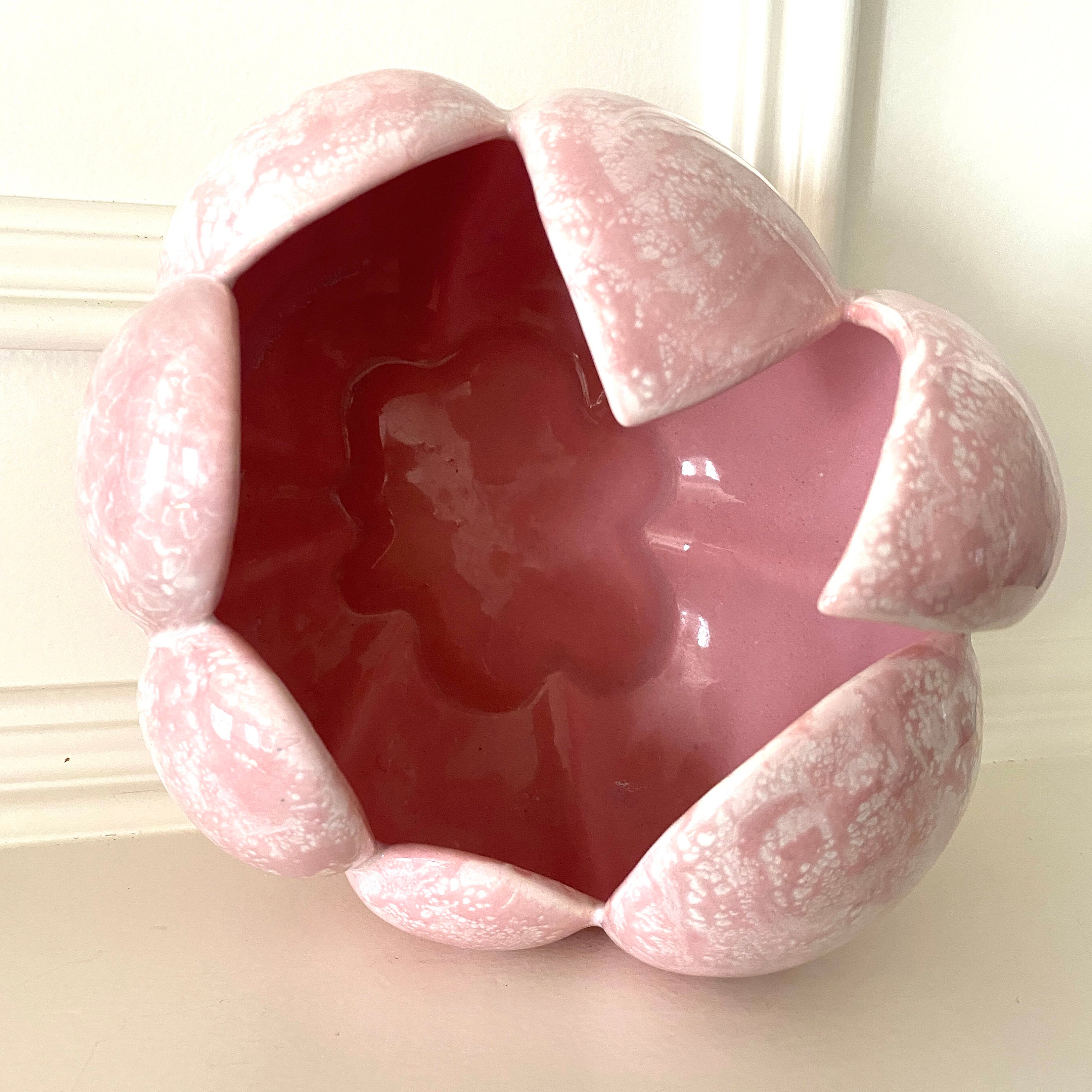 Vintage Art Ceramic Pink Scalloped Shell Mollusk Shaped Art Ceramic ...