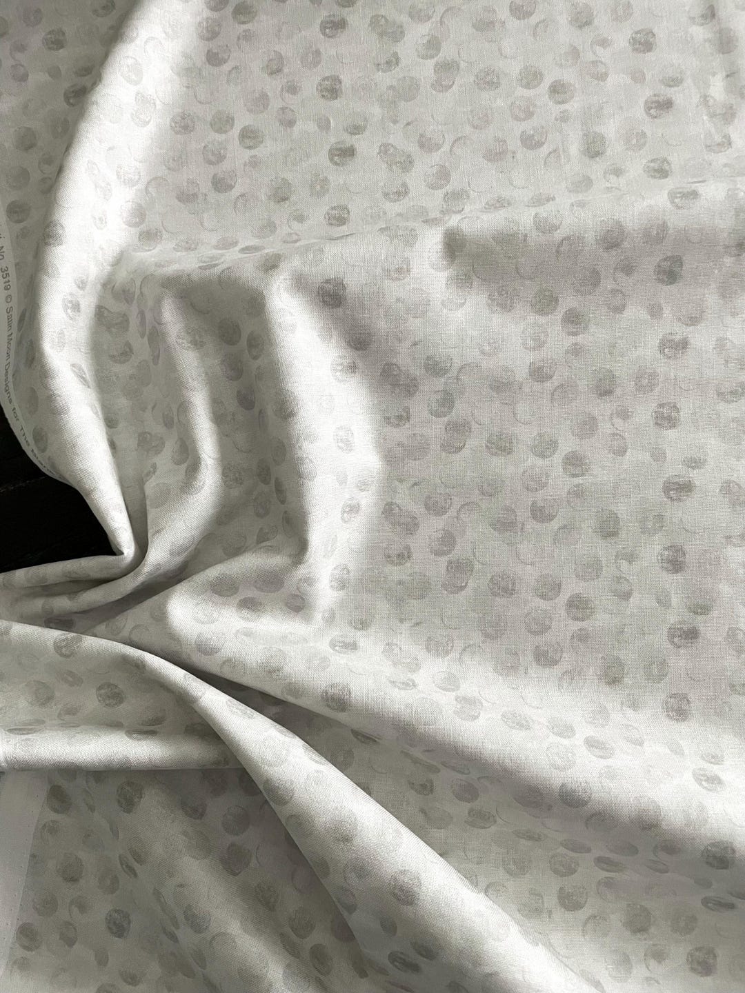 Purely Neutral 3519 90 Dots Gray White Blank Quilting - Etsy