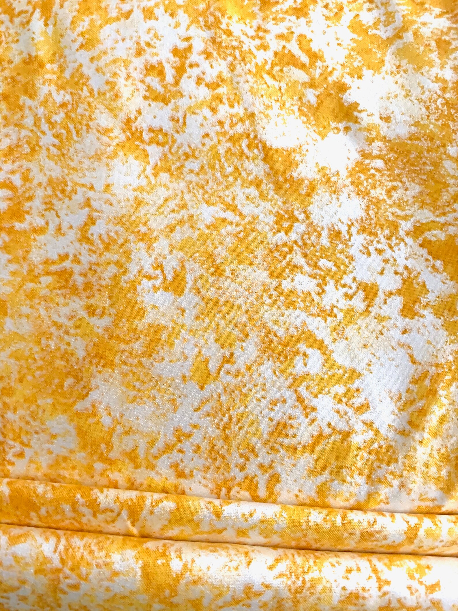 Pearl Essence Metallic 7745P-30 Marigold Stone Texture Kanvas ...