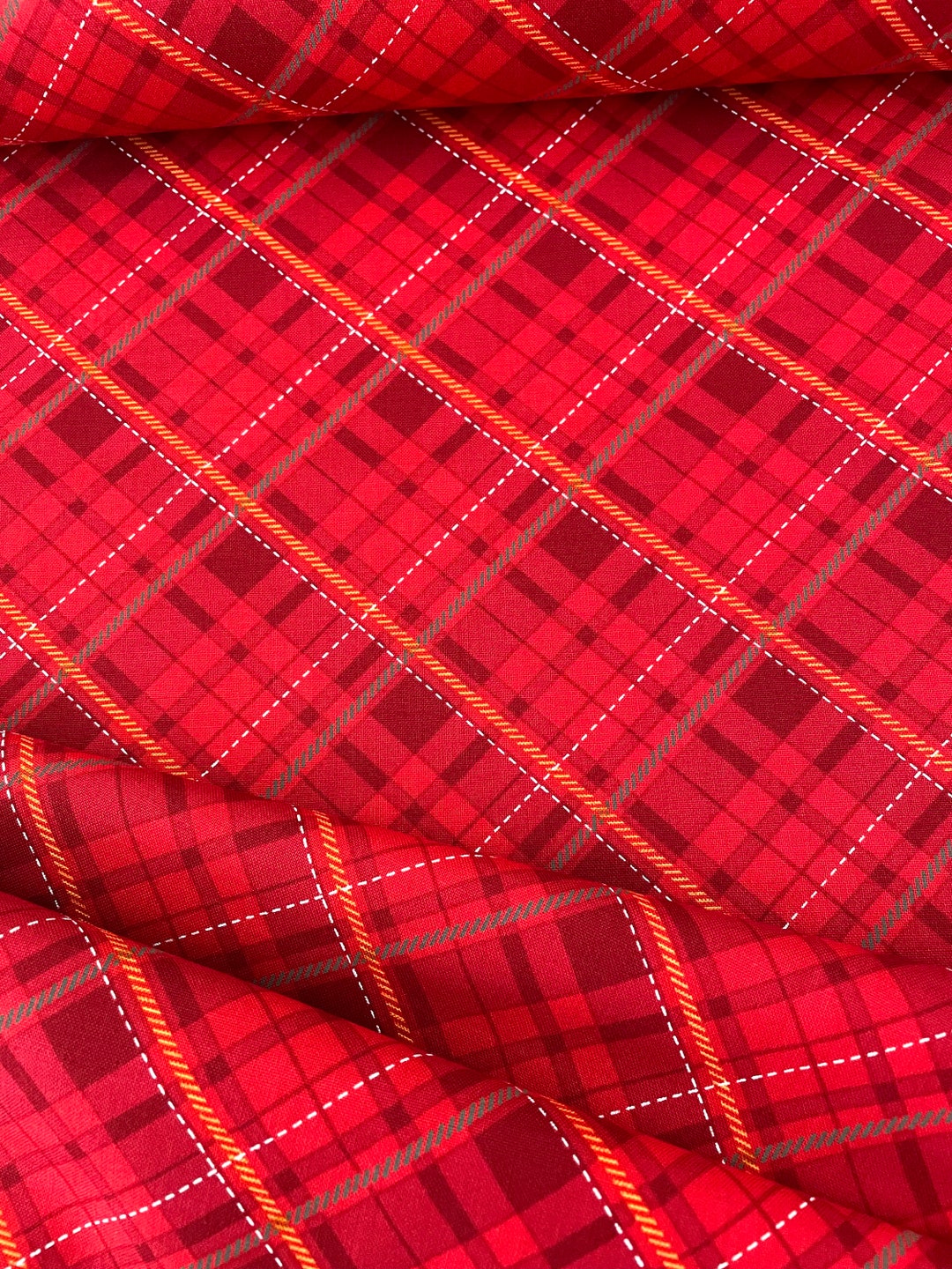 Christmas Legend 9517-88 Red Plaid by Bruce Park for Henry Glass ...