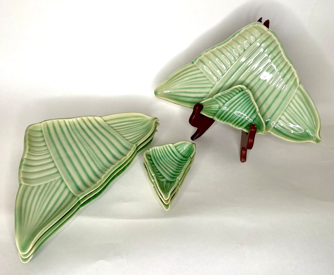 Japanese Triangle Shape Sushi Plate 4 Settings Sashimi Leaf Wrap Nigiri ...