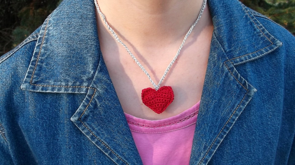 Crochet Heart Necklace PDF Pattern - Etsy