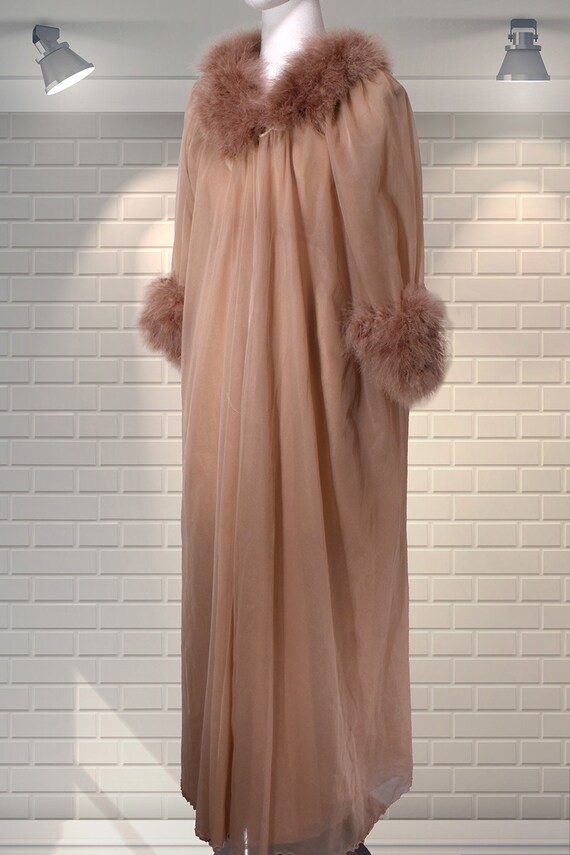 WONDERFUL Vintage Nylon Fluffy Marabou Full Length Pe… - Gem