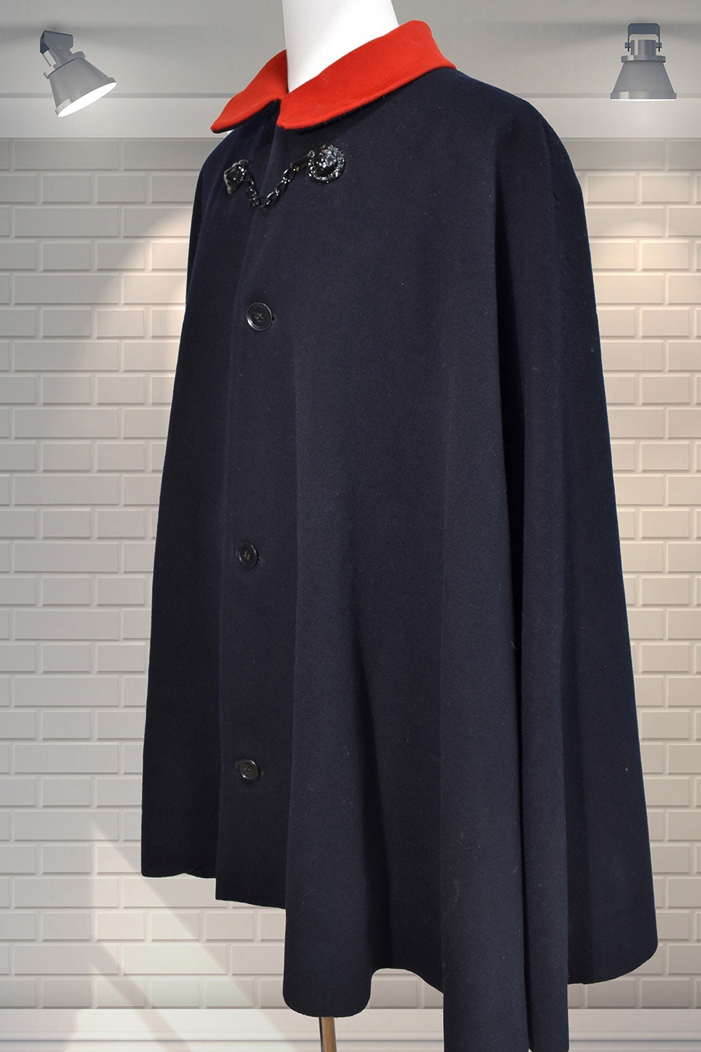 Original Vintage 1960s Heavy Wool Police Cape LIONS HEAD CLASP One Size ...