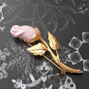 Pink Rose Brooch 1980s AVON Quaint Porcelain | Textured Golden Leaves ...