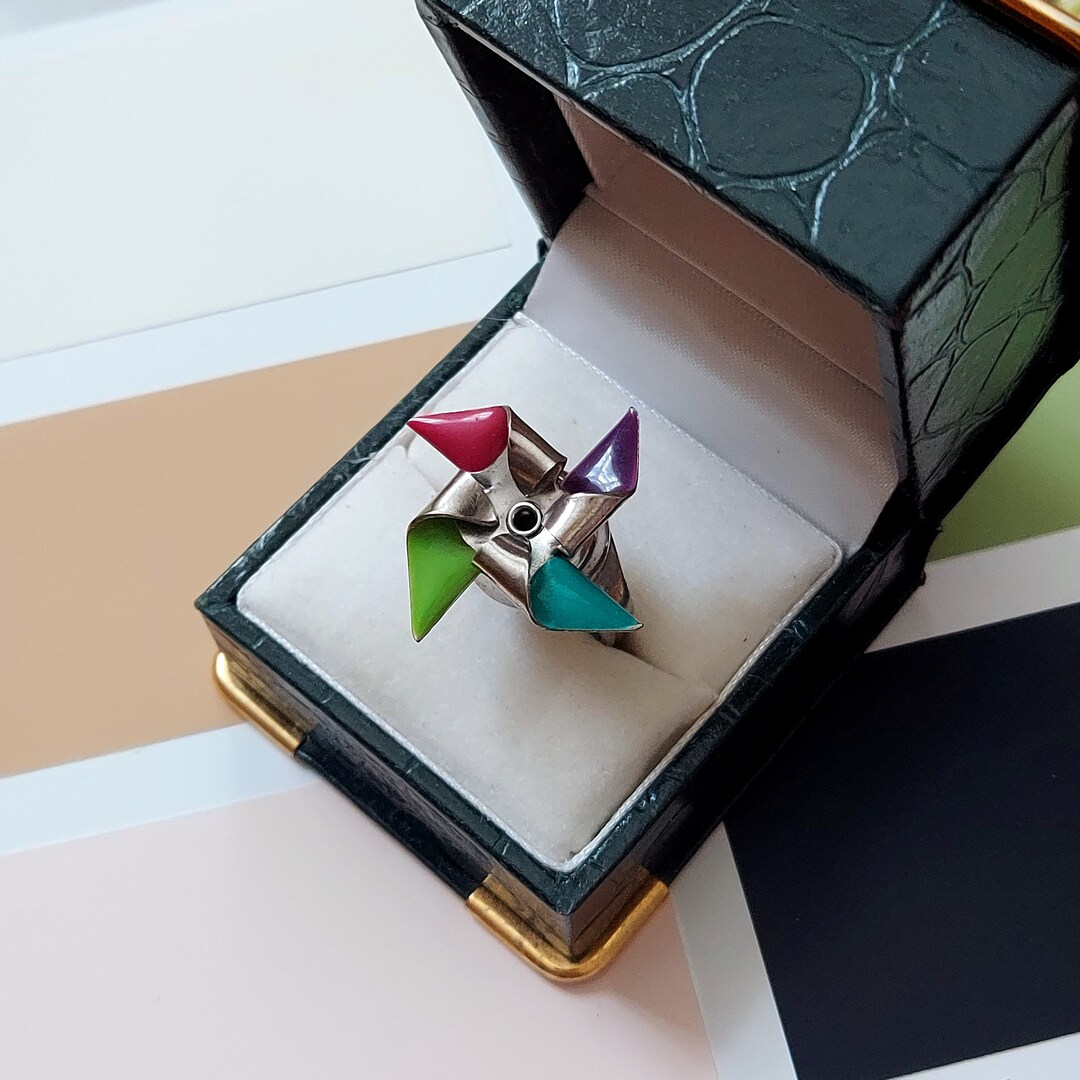 90s Playful Pinwheel Ring Spinning Fidget, Enamel Fun Fruit Colors ...