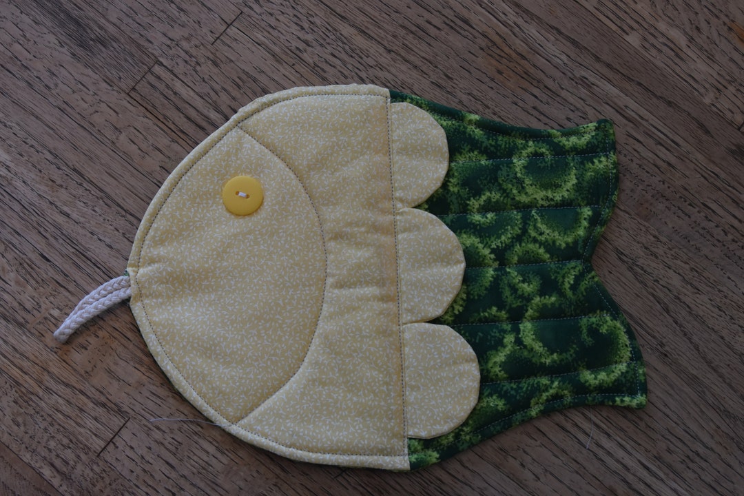 Green and Yellow Fish Pot Holder - Etsy