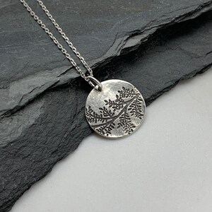 Tiny Modern Floral Circle Silver Necklace Round Silver Leaf Pendant ...