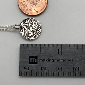 Tiny Modern Floral Circle Silver Necklace Round Silver Leaf Pendant ...