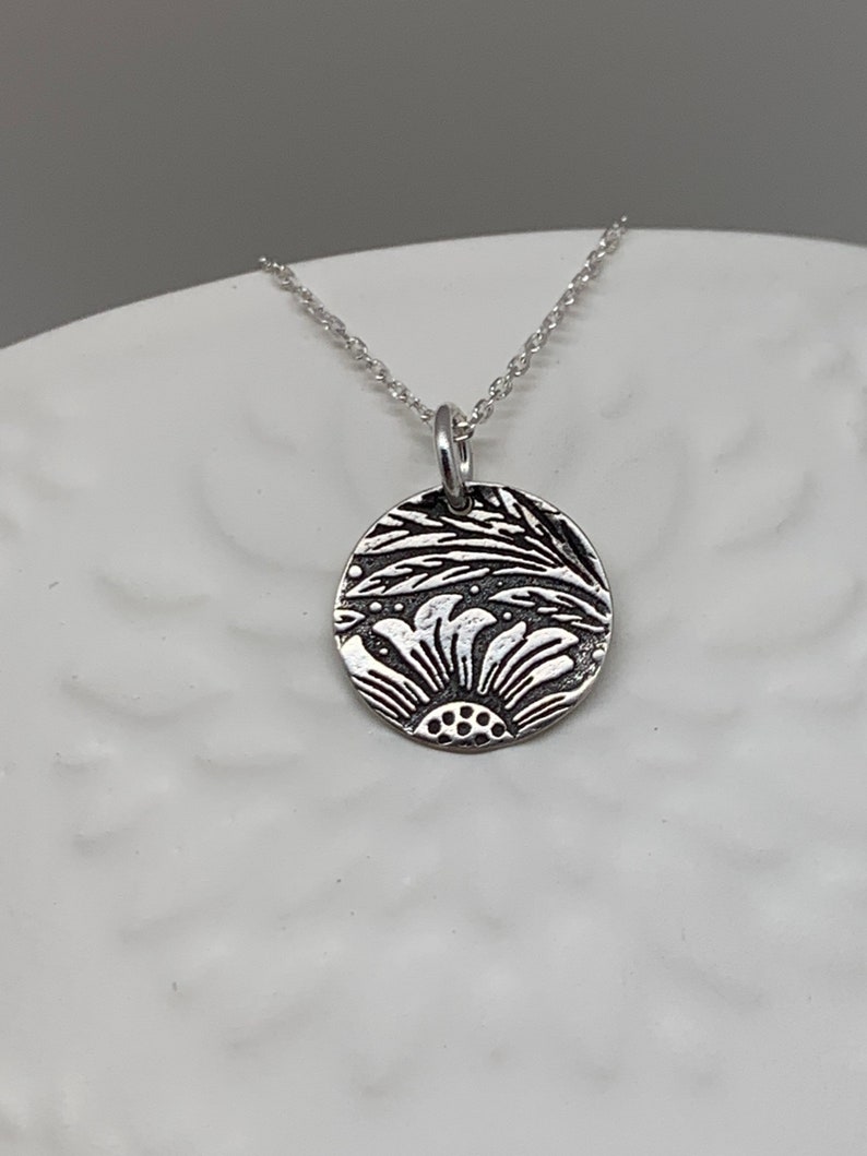 Tiny Modern Floral Circle Silver Necklace Round Silver Leaf Pendant ...