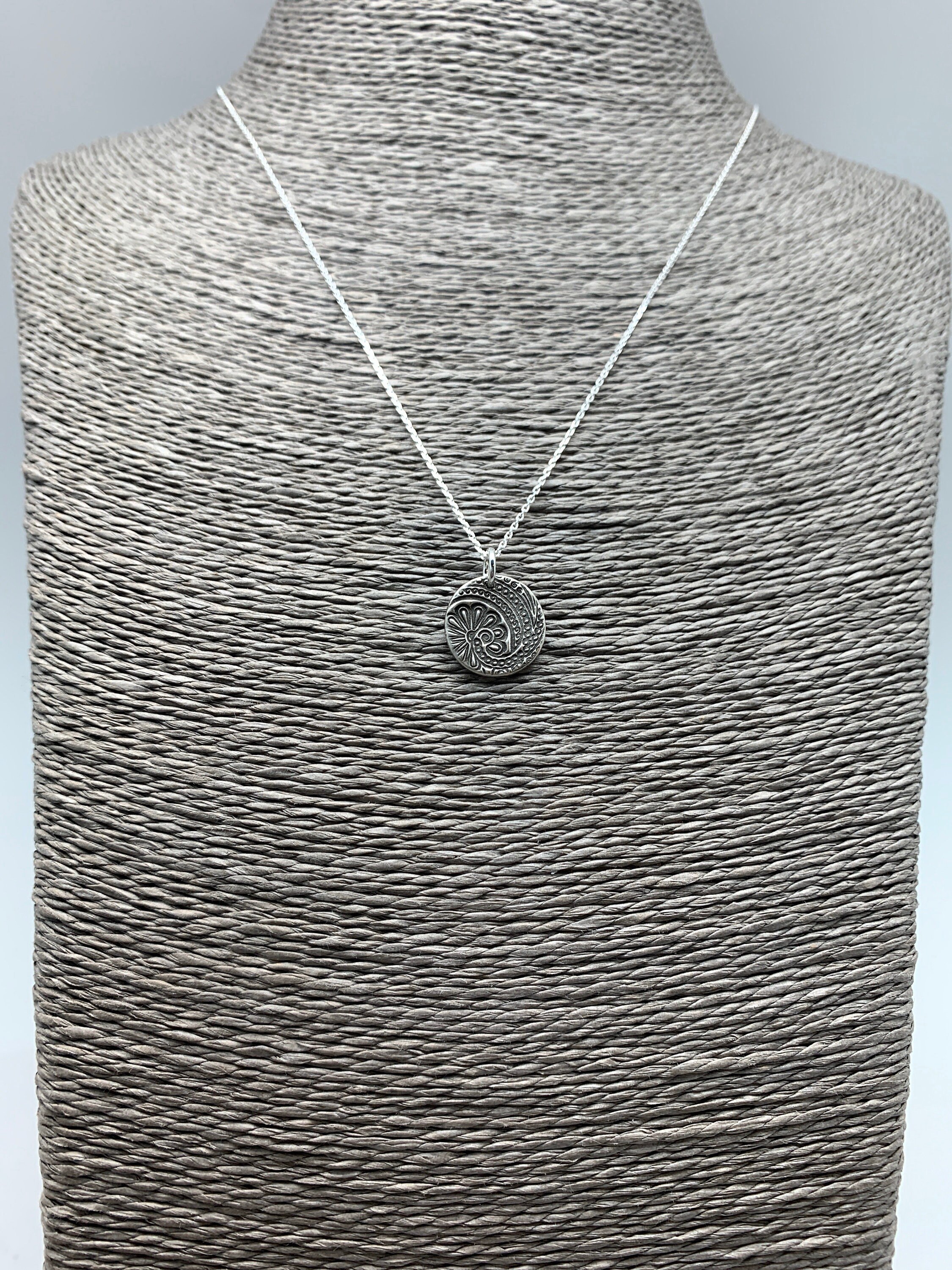 Minimalist Jewelry Tiny Pretty Paisley Necklace Silver Floral Pendant ...