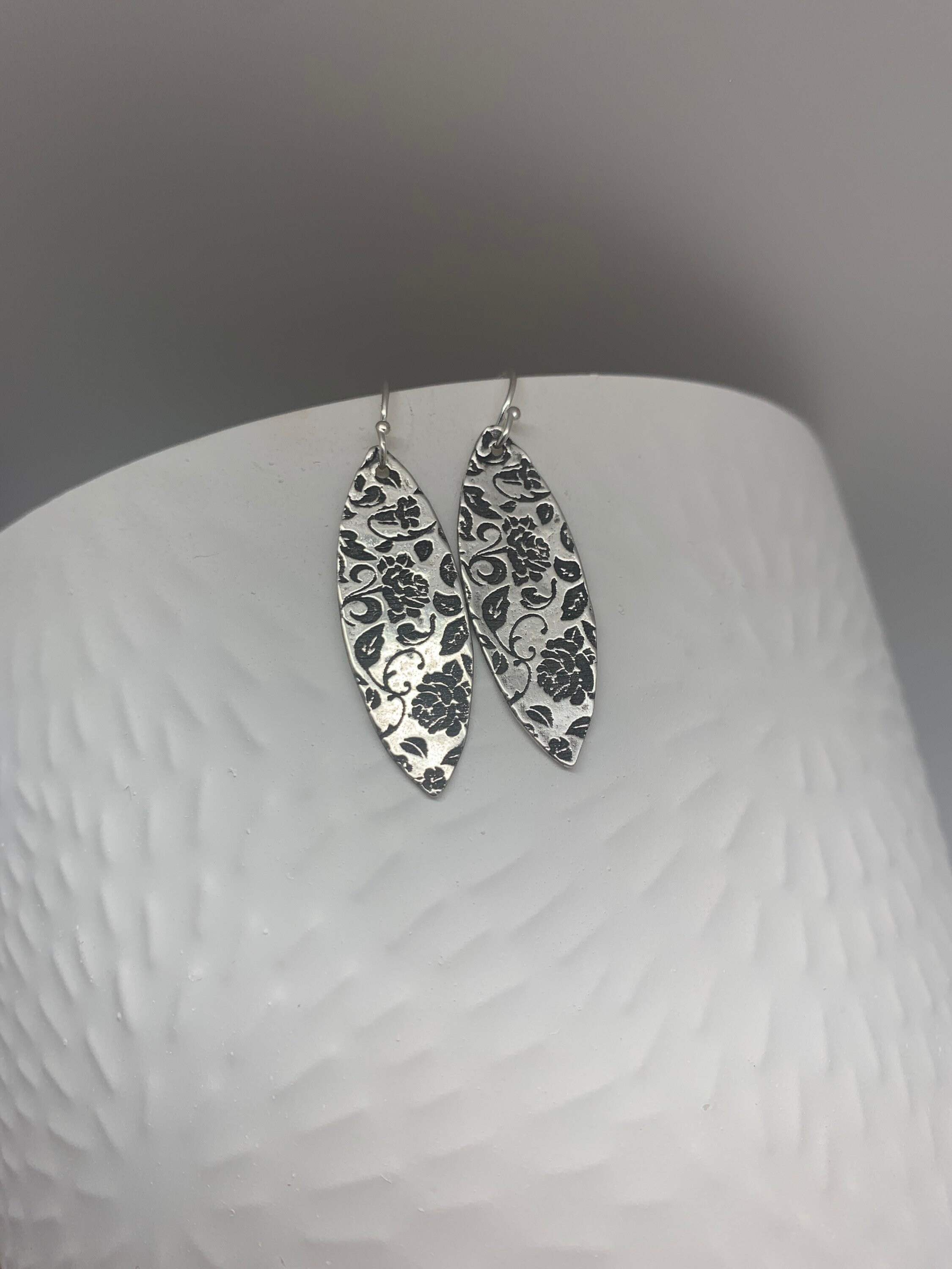 Silver Floral Oval Earrings Silver Scalloped Leaf Earrings | Etsy