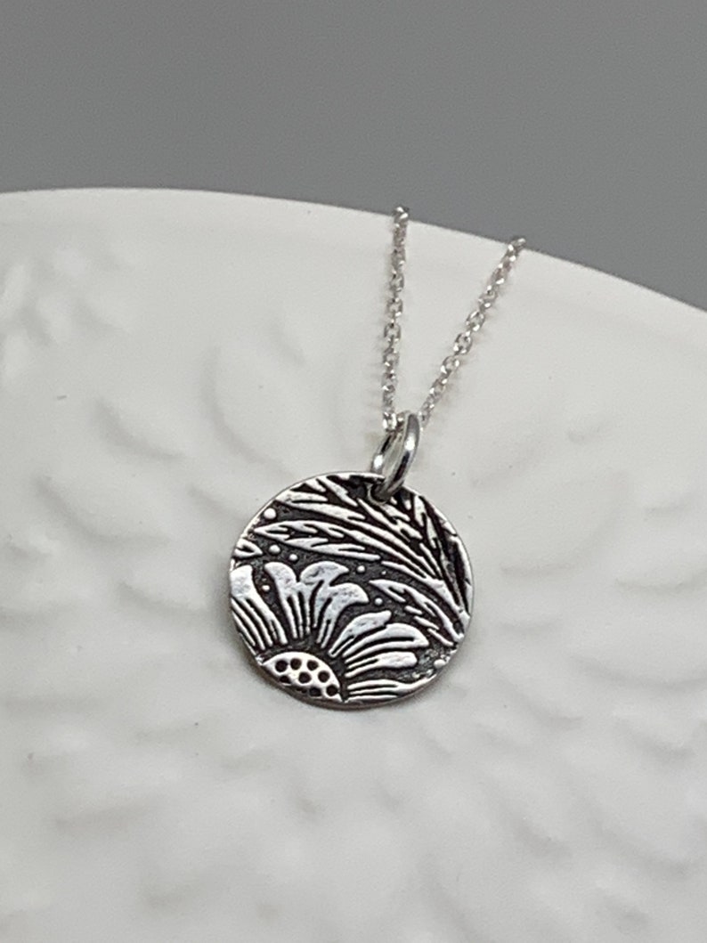 Tiny Modern Floral Circle Silver Necklace Round Silver Leaf Pendant ...