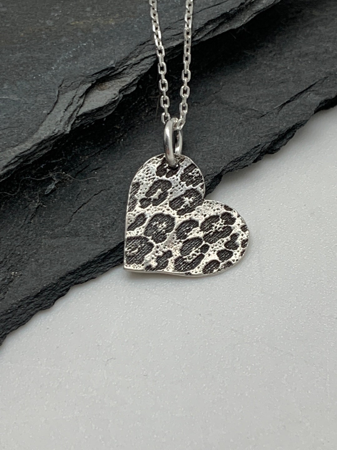 Minimalist Jewelry Tiny Heart Animal Leopard Necklace Silver Modern ...