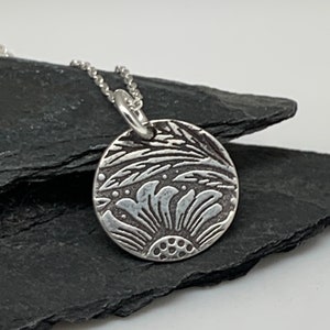 Tiny Modern Floral Circle Silver Necklace Round Silver Leaf Pendant ...