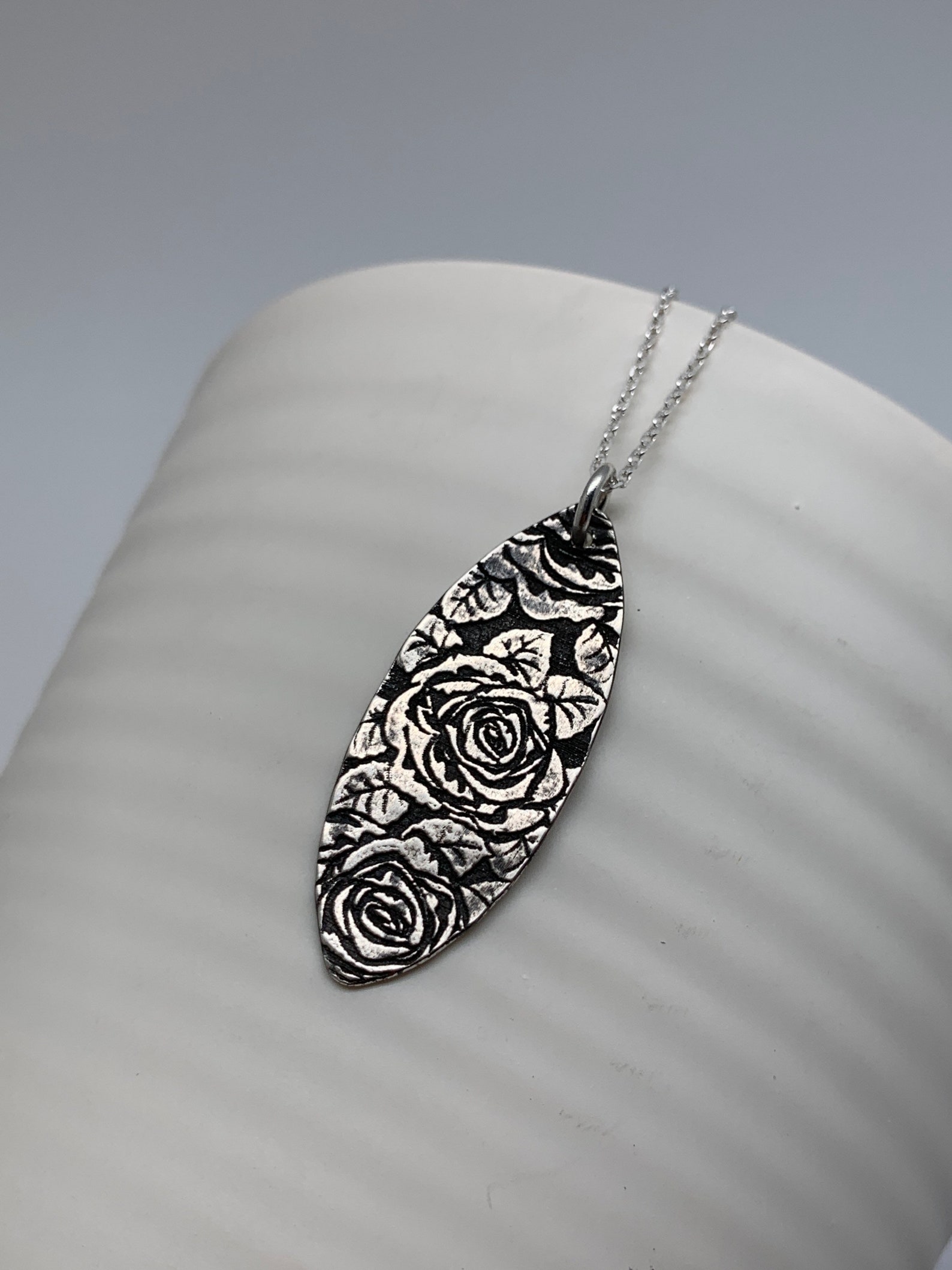 Lovely Rose Floral Oval Necklace Silver Flower Pendant Sterling Silver ...